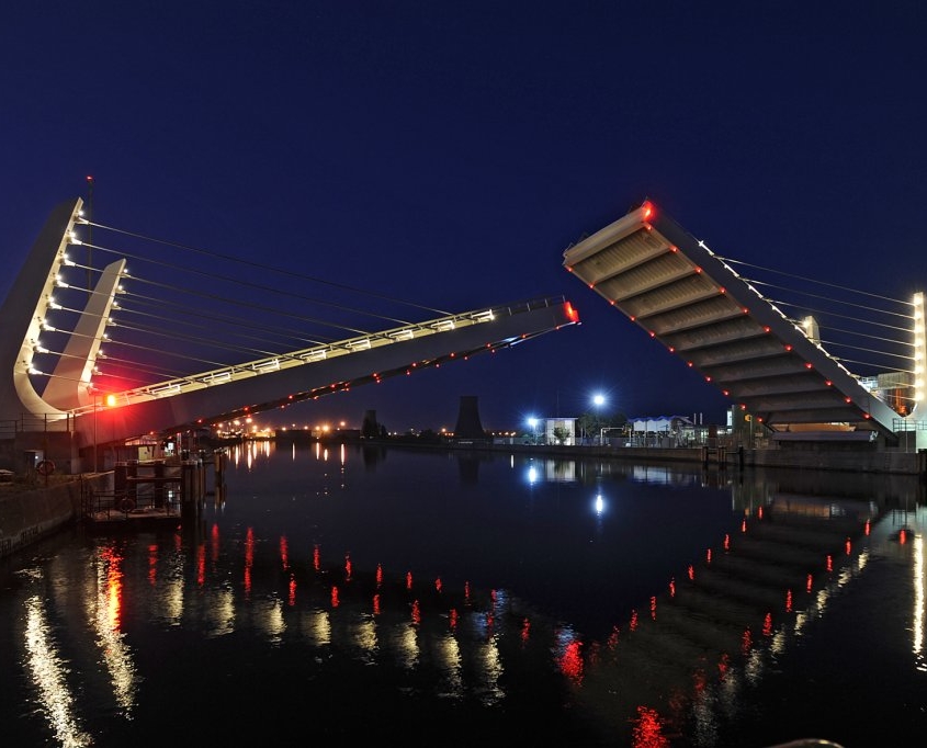 Movable bridge over Candiano Canal of Ravenna - CMC Ravenna